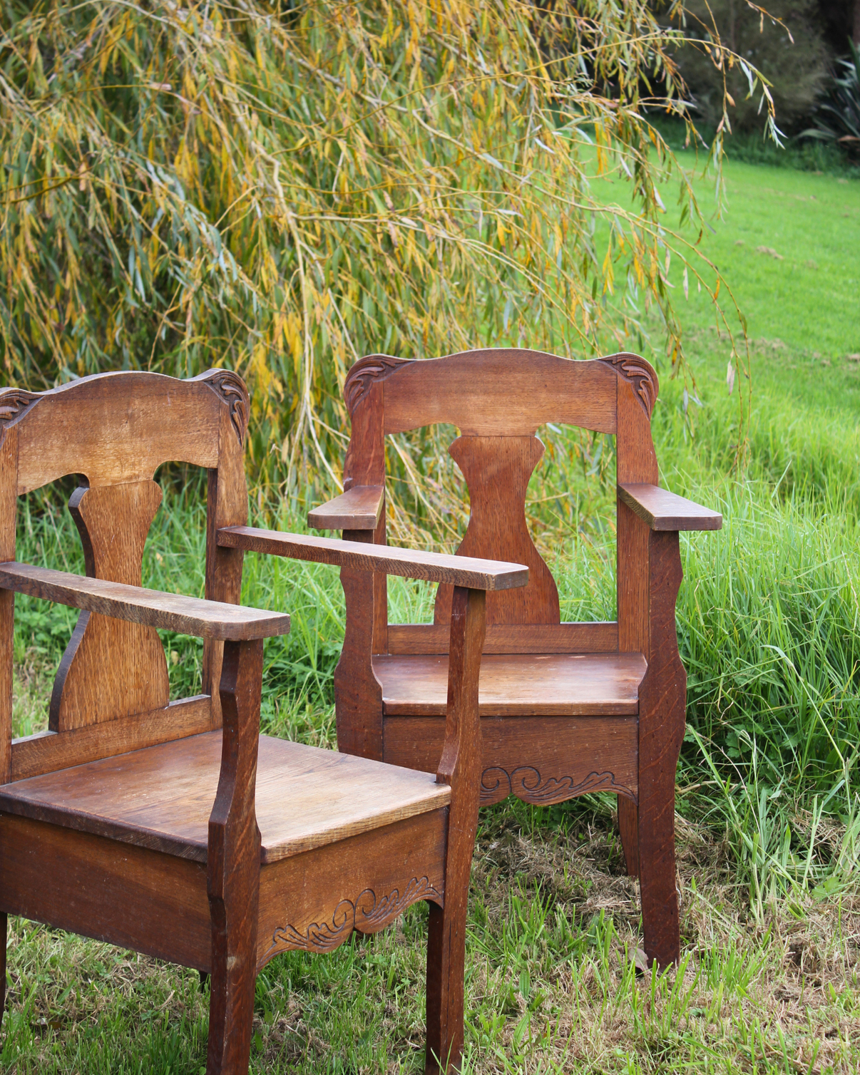 Vintage Arts & Crafts Style Carver Chairs / Pair – AWAYDAY